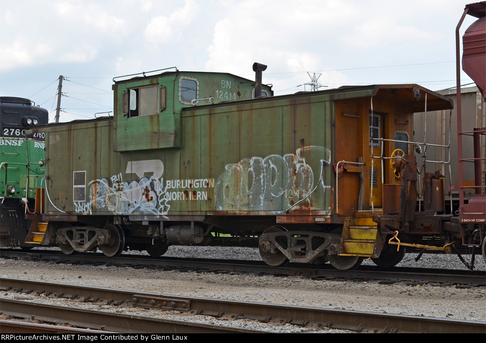 BN 12414 shoving platform